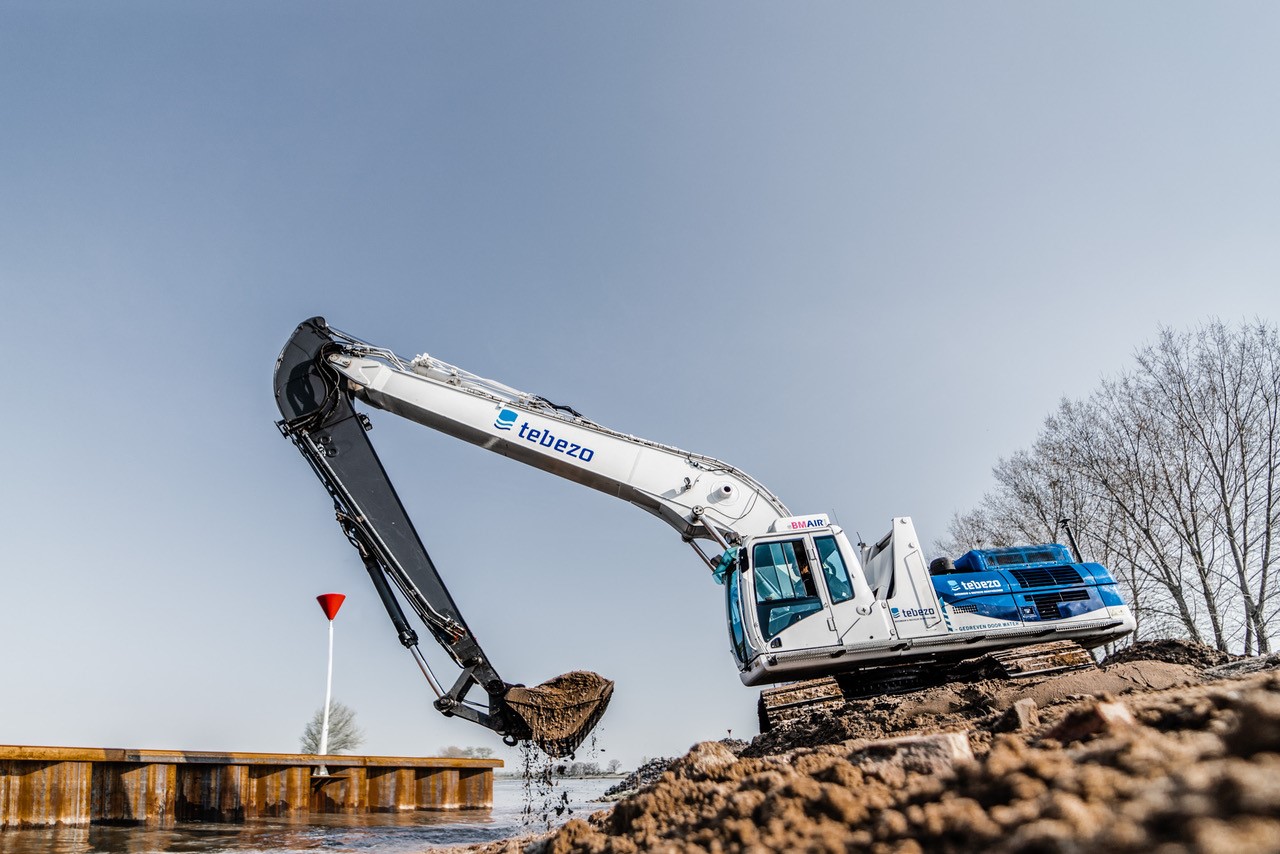 Machinist funderingsmachine - Tebezo Waterbouw & Nautische Dienstverlening